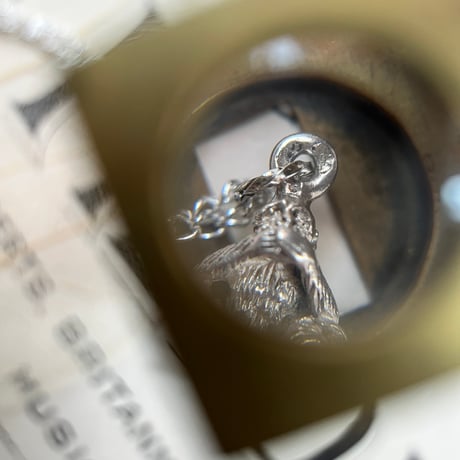 ab-507/シルバー製 見ざる聞かざる言わざる 三猿のチャーム | PISKEY -イギリ...