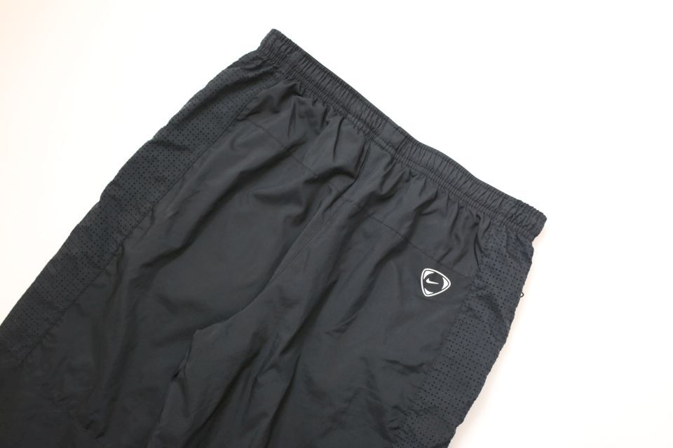 00s インテル ナイキ ナイロンパンツ Nike Inter Nylon pants | Blue 00s インテル ナイキ ナイロンパンツ Nike Inter Nylon pants | Blue