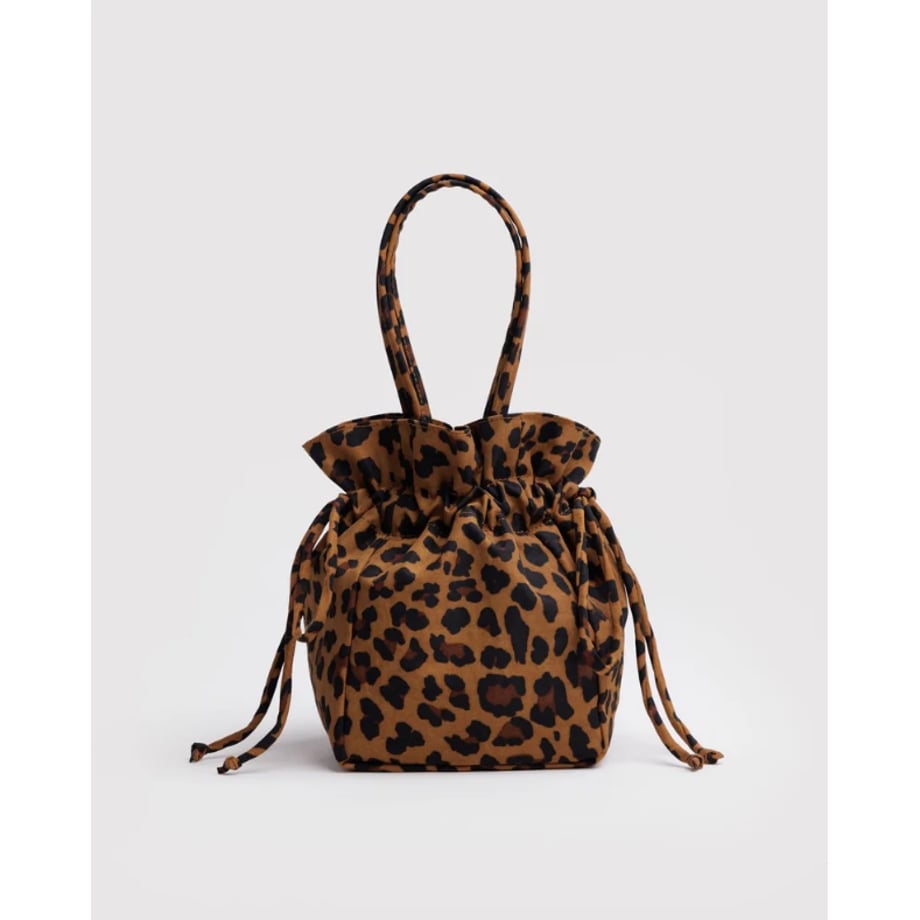 BAGGU Nylon Drawstring Bag Leopard | UNO babewear