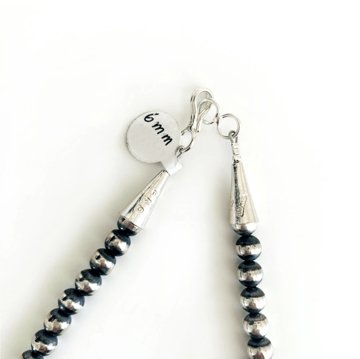 ERICKA NICOLAS BEGAY【7mm/55cm Oxidized navajo p...