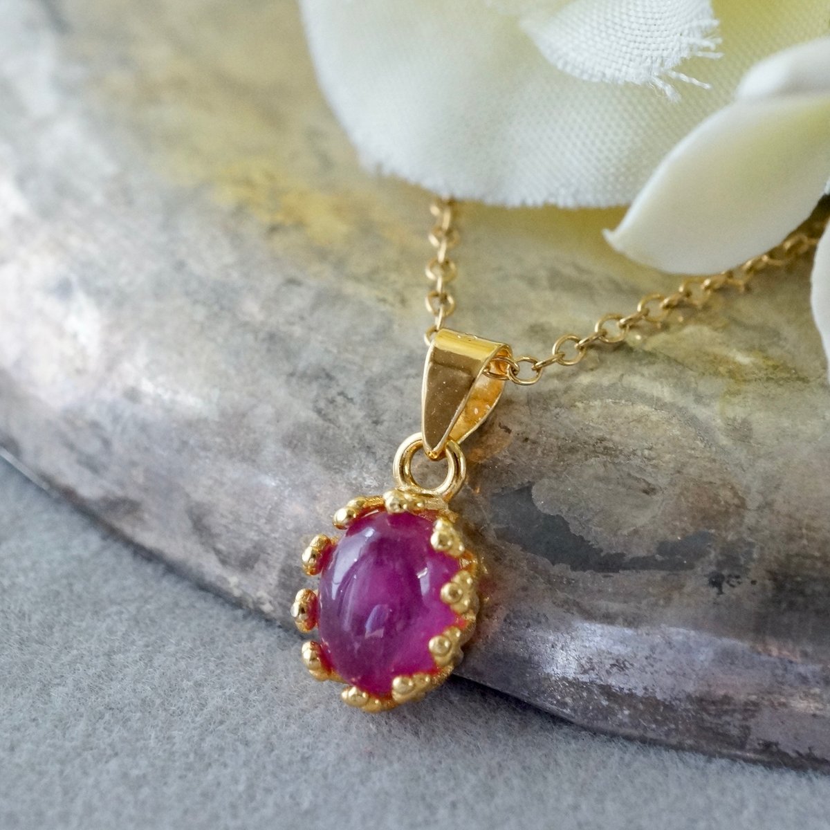 Handmade】スタールビー クラウンモチーフ ペンダントトップ 18k Handmade】スタールビー クラウンモチーフ ペンダントトップ 18k