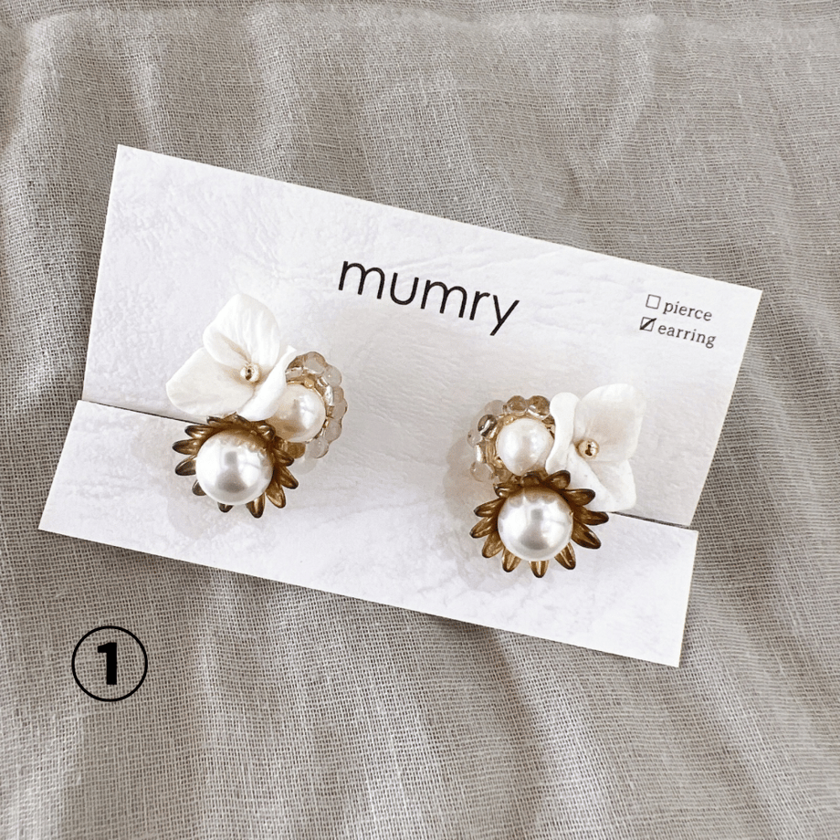 brass clay white flower | MACHICA.
