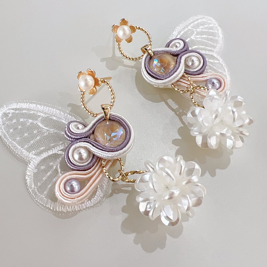 white butterfly | MACHICA.