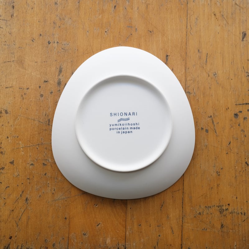 yumiko iihoshi porcelain / SHIONARI plate 195mm yumiko iihoshi porcelain / SHIONARI plate 195mm