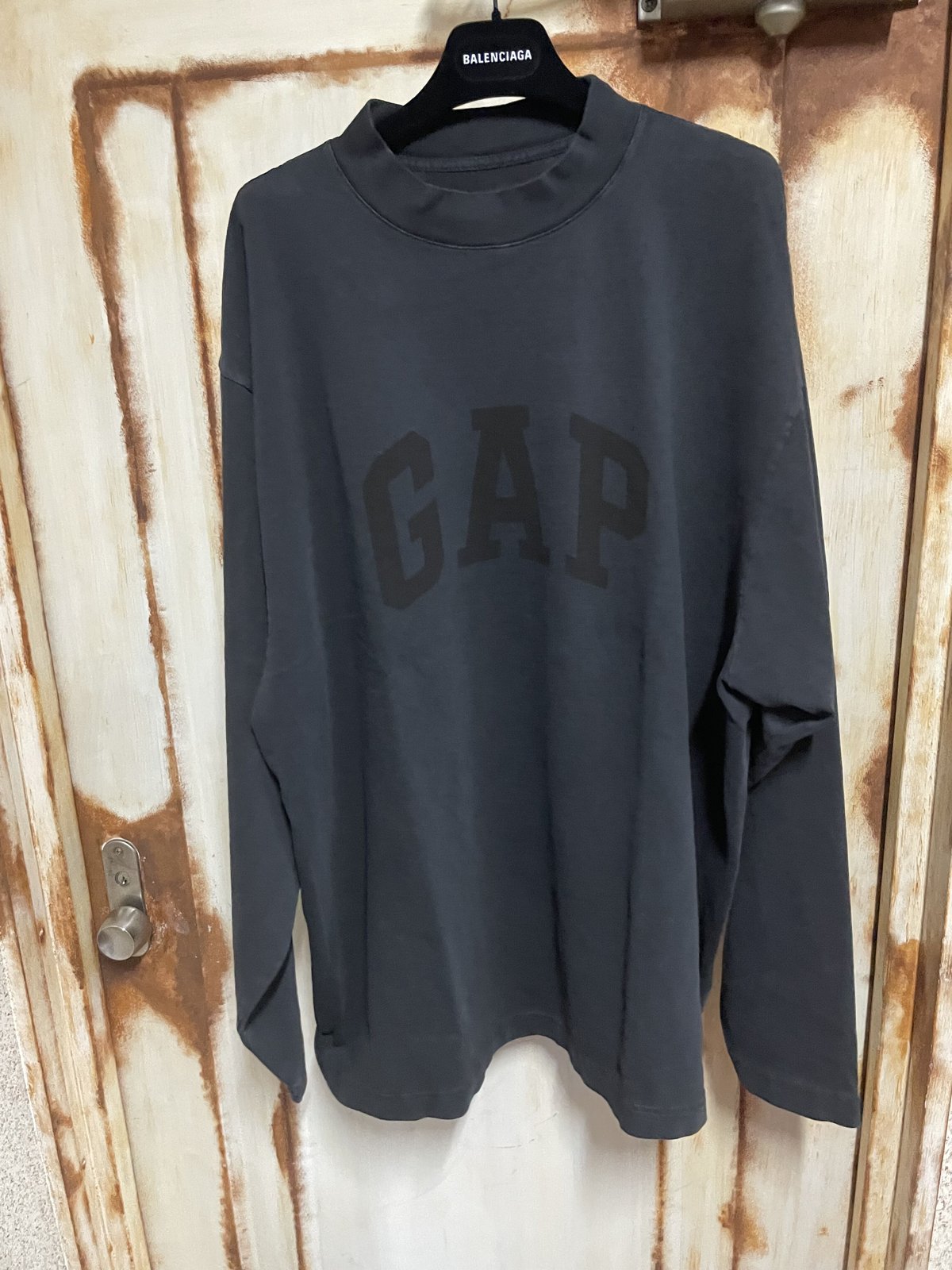 新作☆限定☆ YEEZY GAP ENGINEERED BY BALENCIAGA DOVE 新作☆限定☆ YEEZY GAP ENGINEERED BY BALENCIAGA DOVE