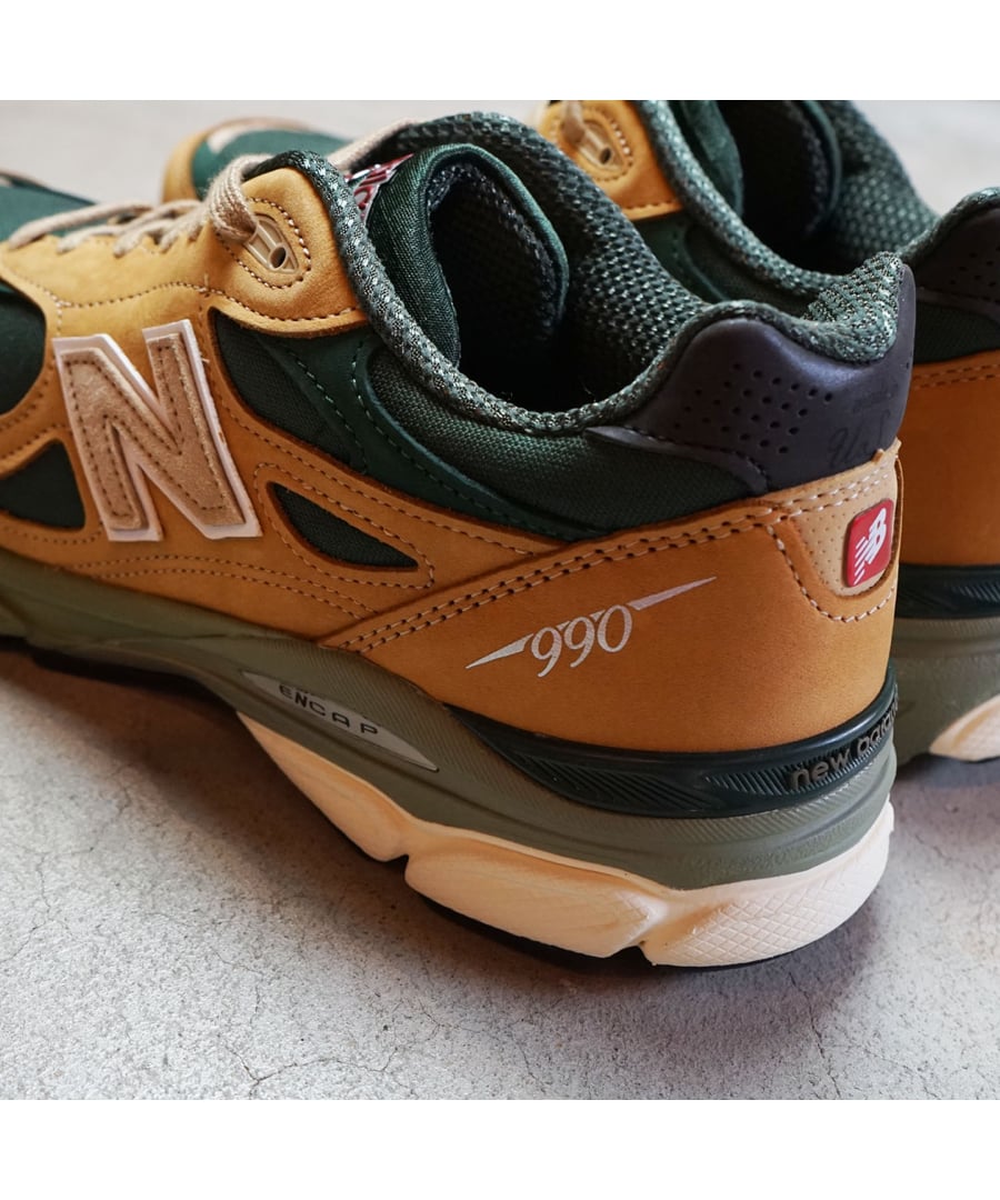 MADE IN USA NEW BALANCE "M990 WG3" / TAN×GRE...