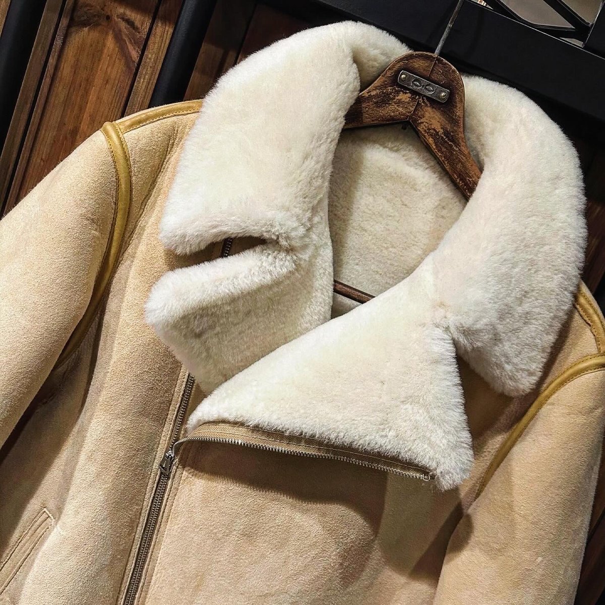 CWORKS【Dout / ﾀﾞｳﾄ】 Mouton riders jacket (IVORY...