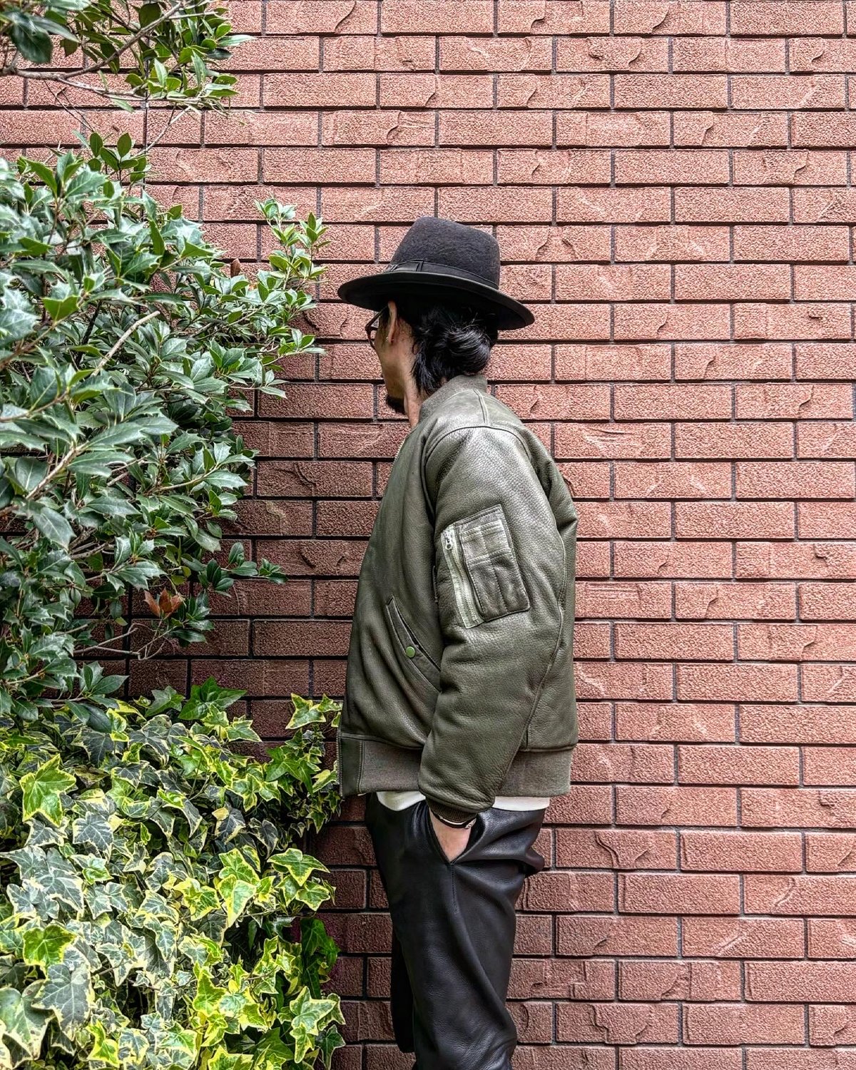 CWORKS【LEA】Leather MA-1 OLIVE (FINE CREEK ) | ・...