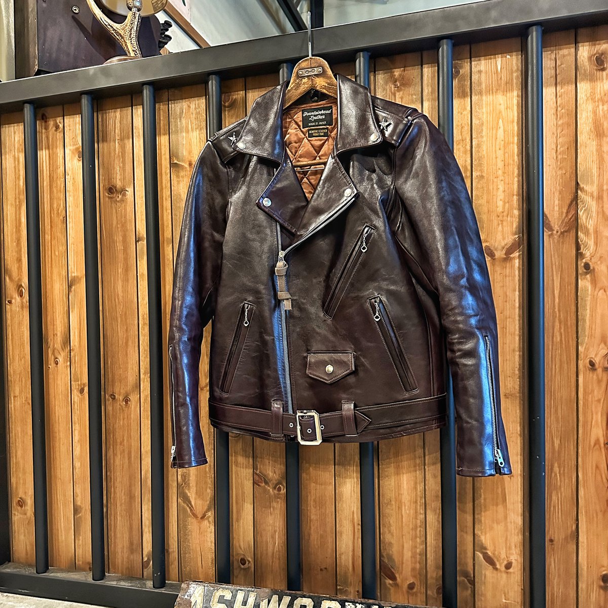FOUNTAINHEAD LEATHER【Zeta / ゼータ 】【BROWN】2025年1 FOUNTAINHEAD LEATHER【Zeta / ゼータ 】【BROWN】2025年1