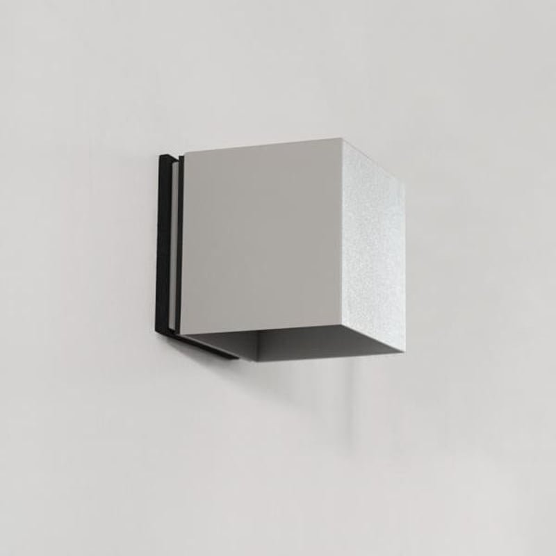 koti キューブエントランスライト 外灯 / 室内照明 / LED電球 koti キューブエントランスライト 外灯 / 室内照明 / LED電球