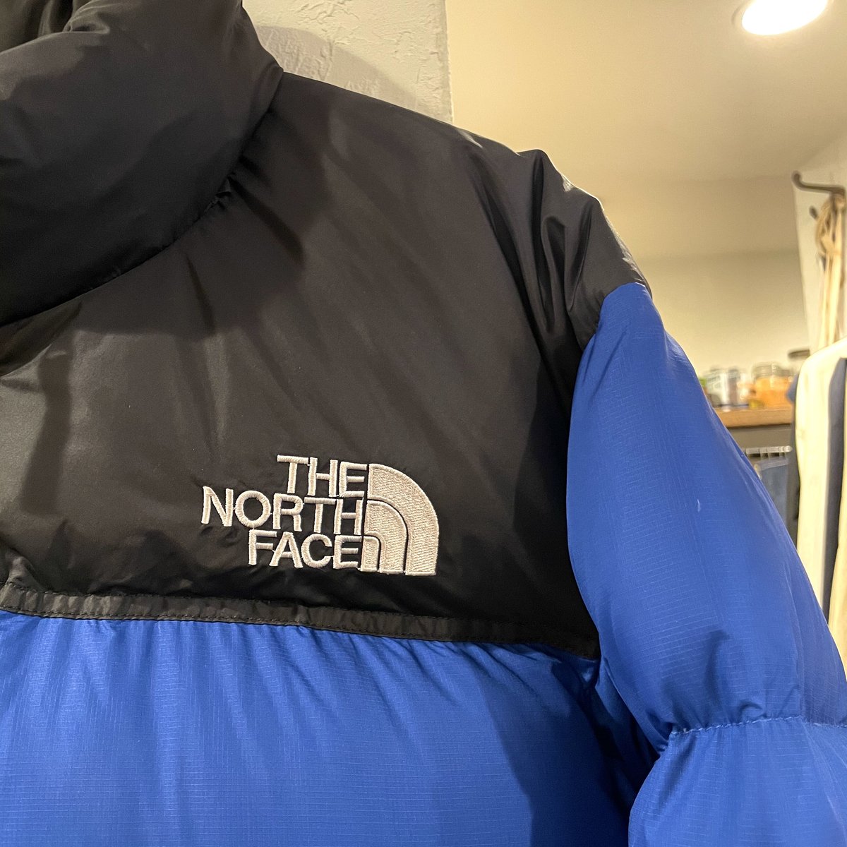 THE NORTH FACE ヌプシ DEAD STOCK 黒x青 ダウンジャケット THE NORTH FACE ヌプシ DEAD STOCK 黒x青 ダウンジャケット
