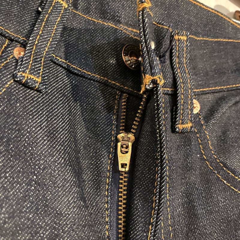 80s Levi's 505-0217 DEAD STOCK 27×30 USA製 黒カン 内 80s Levi's 505-0217 DEAD STOCK 27×30 USA製 黒カン 内
