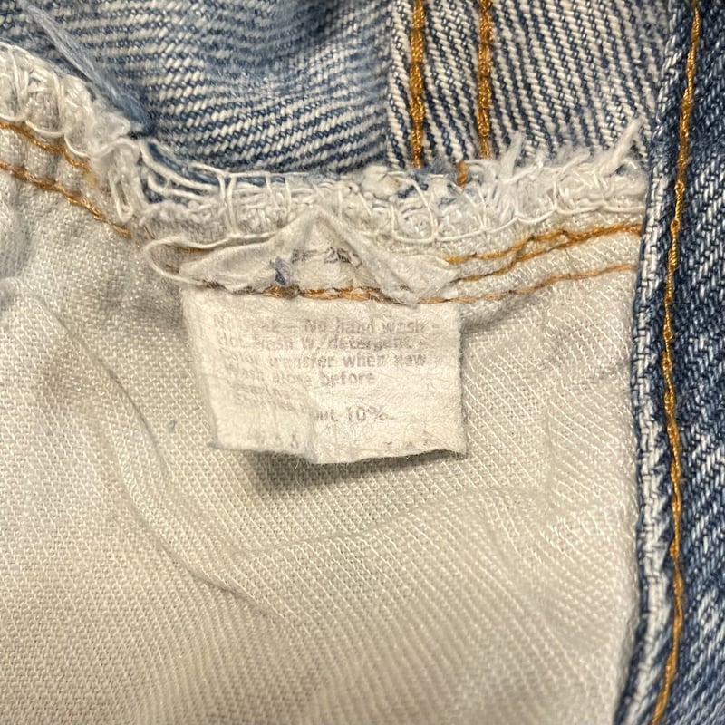 80s Levi's 501 デニムパンツ 31×31½ 黒カン 内股シングル 裾 80s Levi's 501 デニムパンツ 31×31½ 黒カン 内股シングル 裾
