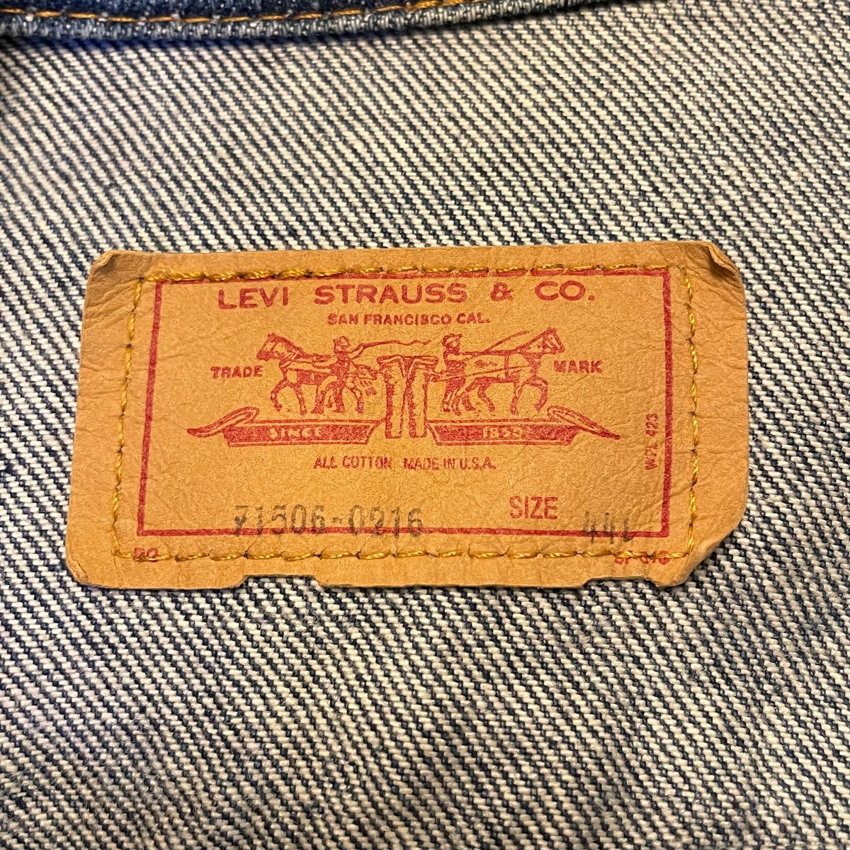 80s Levi's 71506 0216 デニムジャケット USA製 Size42 ロング丈 80s Levi's 71506 0216 デニムジャケット USA製 Size42 ロング丈