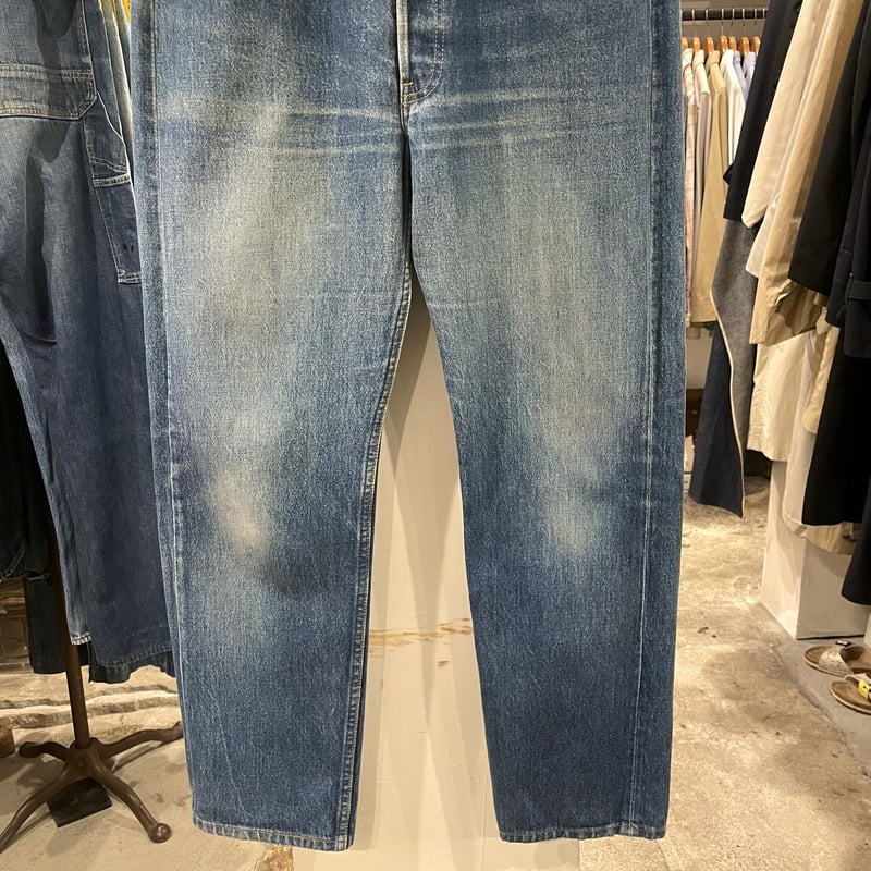 Levi's 501 90年代 リーバイス 501 ナイロンフットボタン ボタン Levi's 501 90年代 リーバイス 501 ナイロンフットボタン ボタン