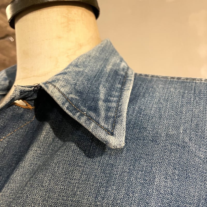 70s Wrangler デニムジャケット USA製 ロング丈 ハチノス 4つ 70s Wrangler デニムジャケット USA製 ロング丈 ハチノス 4つ
