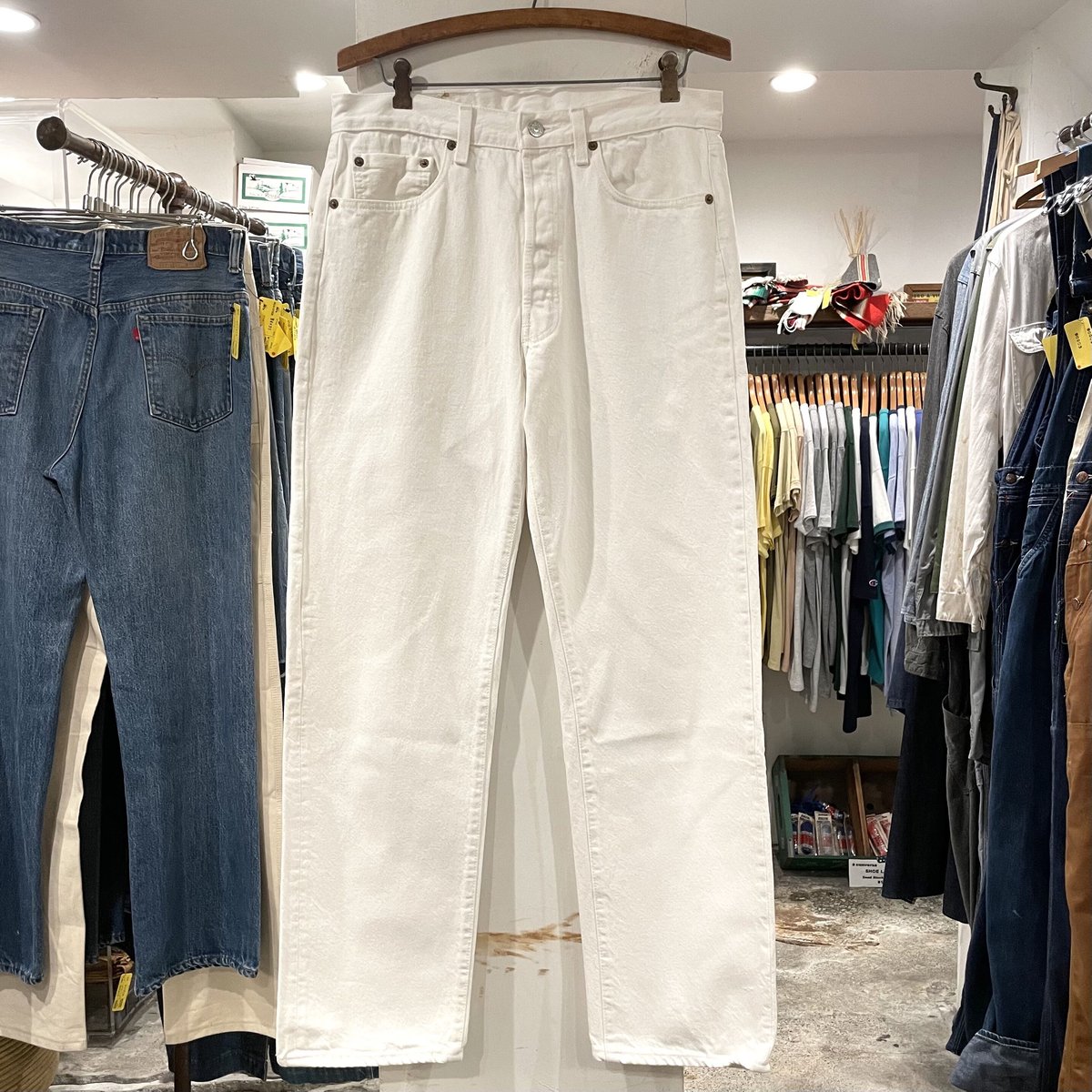 Levi's 501 80年代 リーバイス501 ホワイトデニムパンツ 内股 Levi's 501 80年代 リーバイス501 ホワイトデニムパンツ 内股