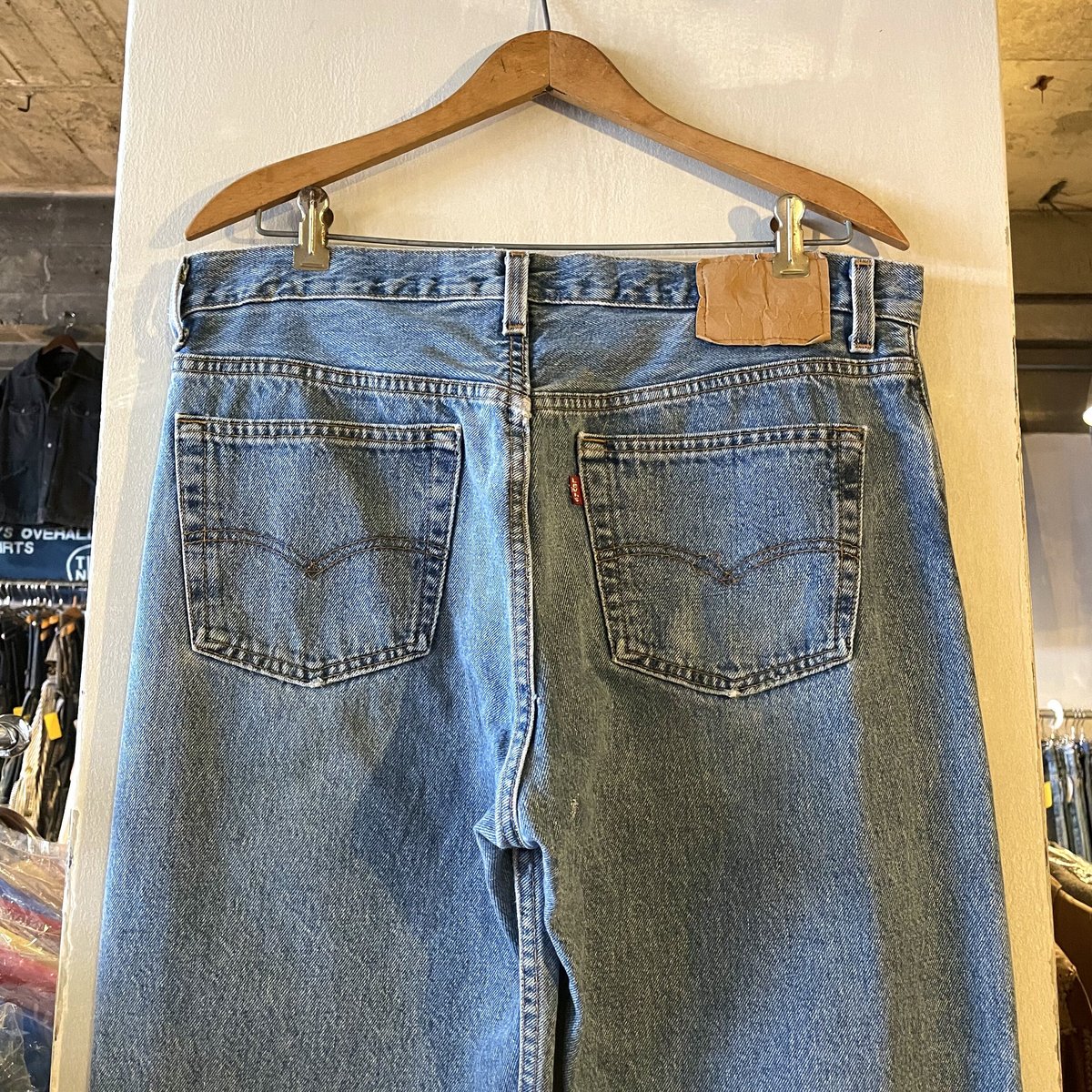 90s Levi's 501 リーバイス デニムパンツ 34×31 USA製 ボタン裏 90s Levi's 501 リーバイス デニムパンツ 34×31 USA製 ボタン裏
