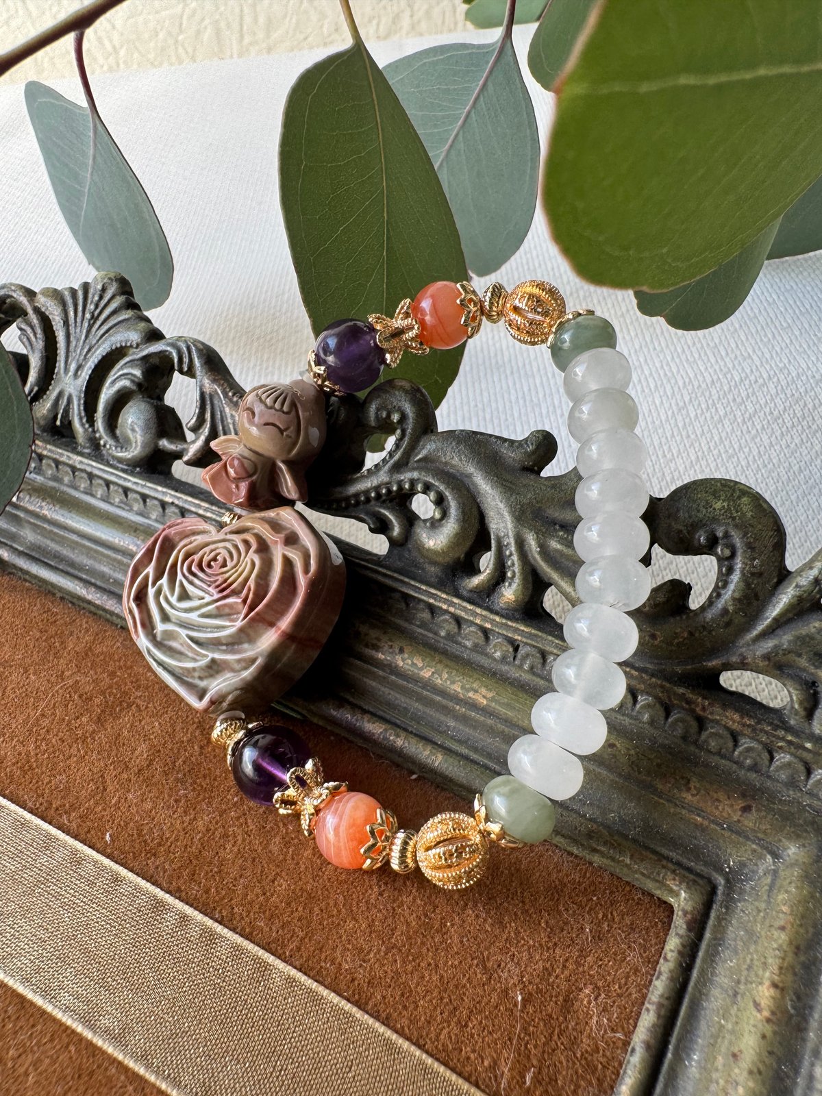 《めぐる心の庭－アラシャンローズと小さな天使》 | Studio Kururi