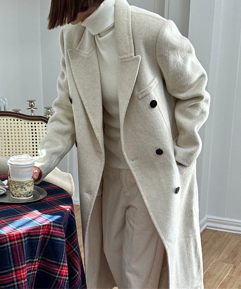 white chester coat with scarf | ok.soon white chester coat with scarf | ok.soon