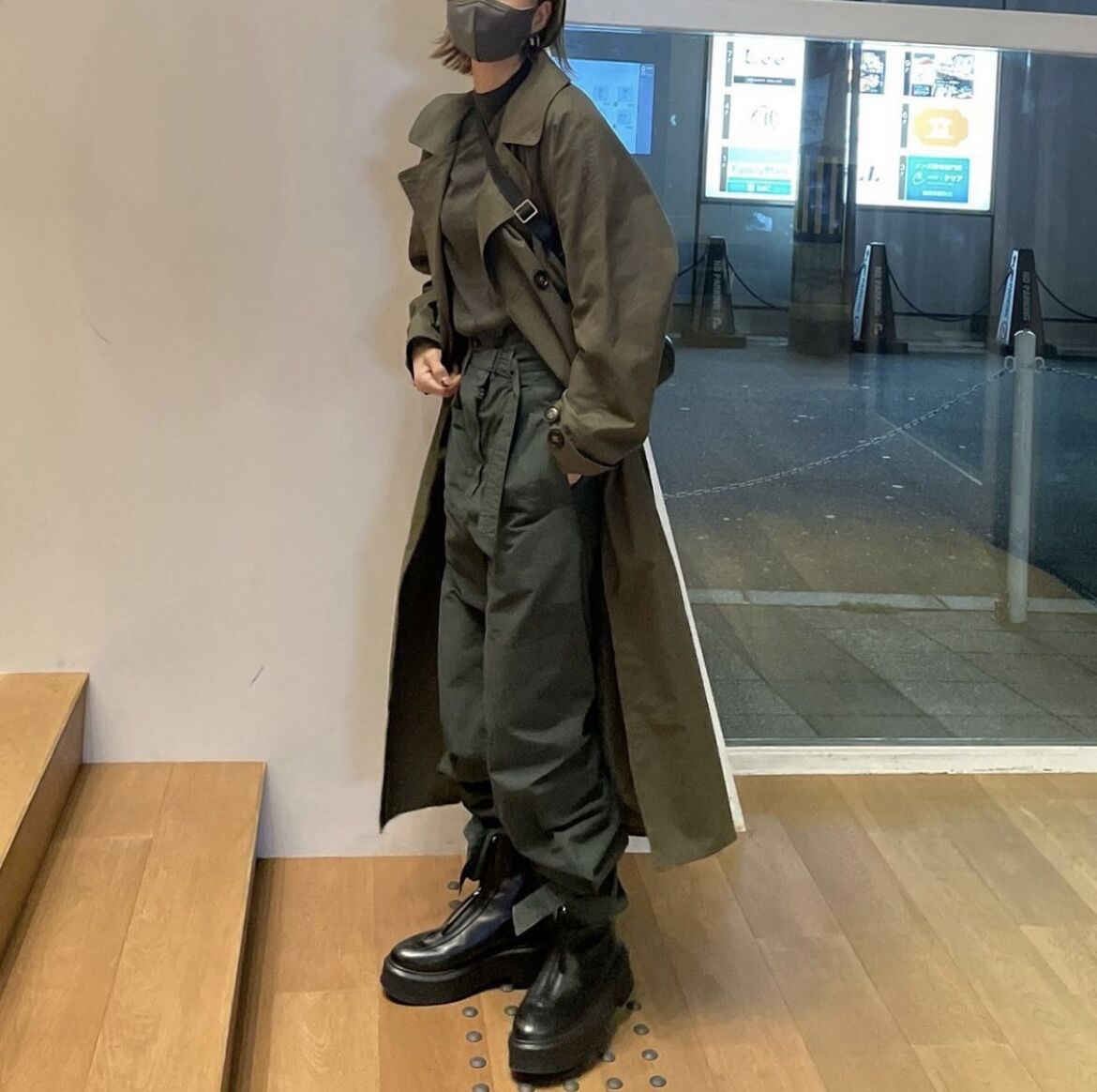 trench coat moss green (regular / long length) trench coat moss green (regular / long length)