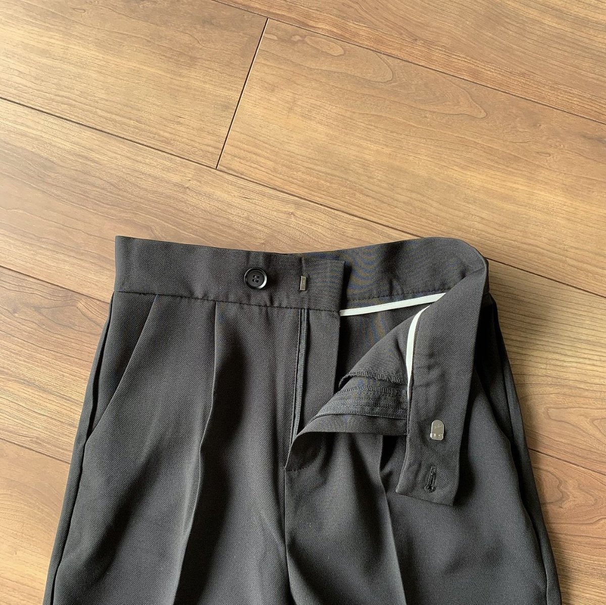 side slit slacks (black) | ok.soon