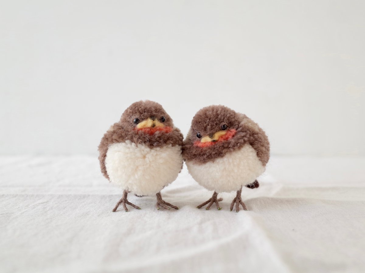 【材料セット】毛糸で作るtrikotriのぽんぽん ツバメのひな | trikotri store