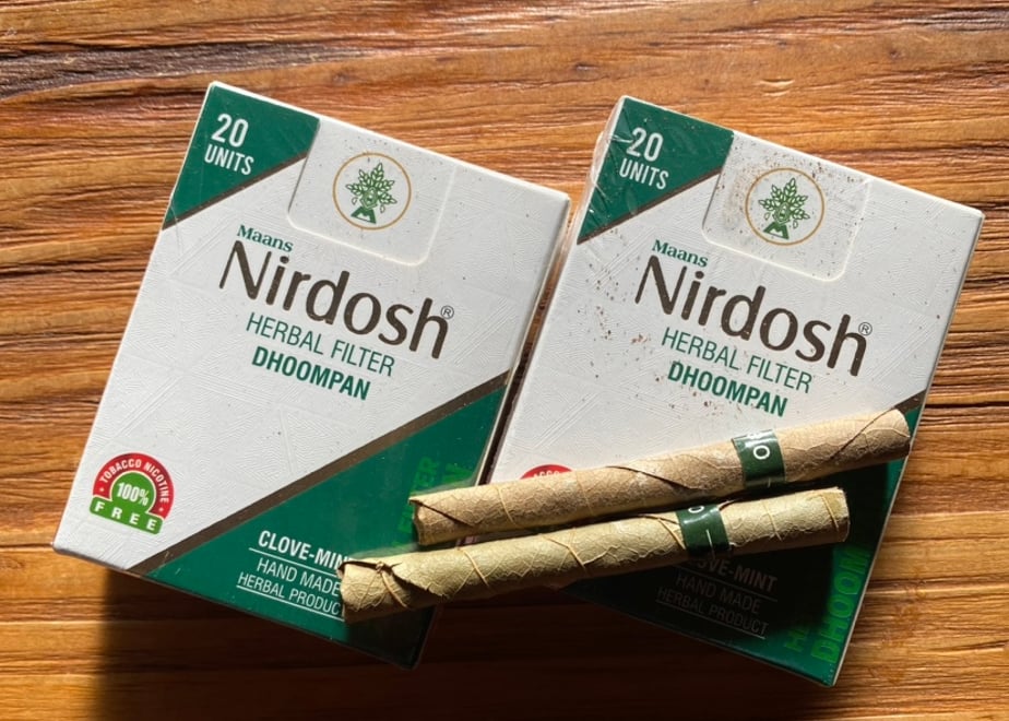 【4箱set】Nirdosh Herbal Filter Dhoompan 【オリジナル・クロ...