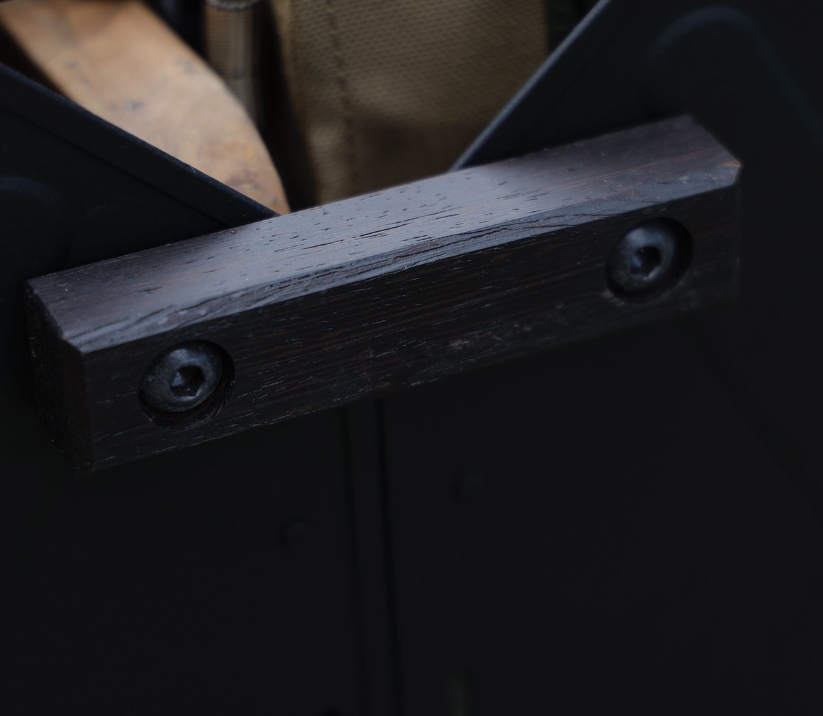 25 STICK | DAMAGE MARK