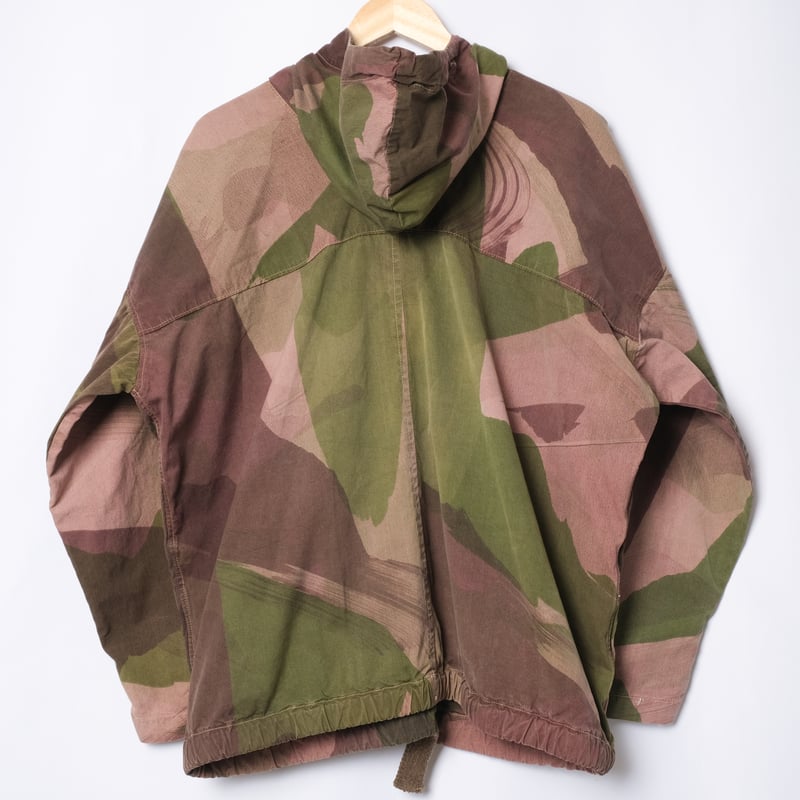 British Army SAS Brush Stroke Camouflaged Smock British Army SAS Brush Stroke Camouflaged Smock