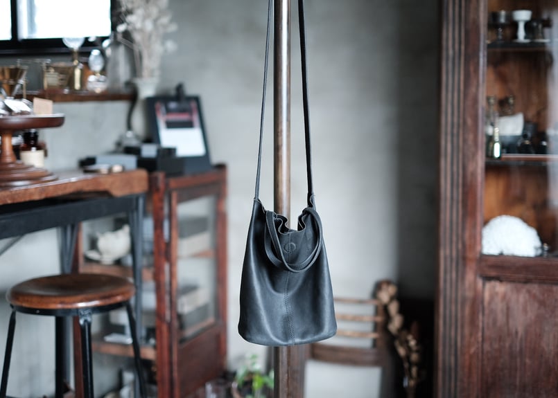 2way ゴートレザー bag 「S size」ブラック | atelier sou 2way ゴートレザー bag 「S size」ブラック | atelier sou