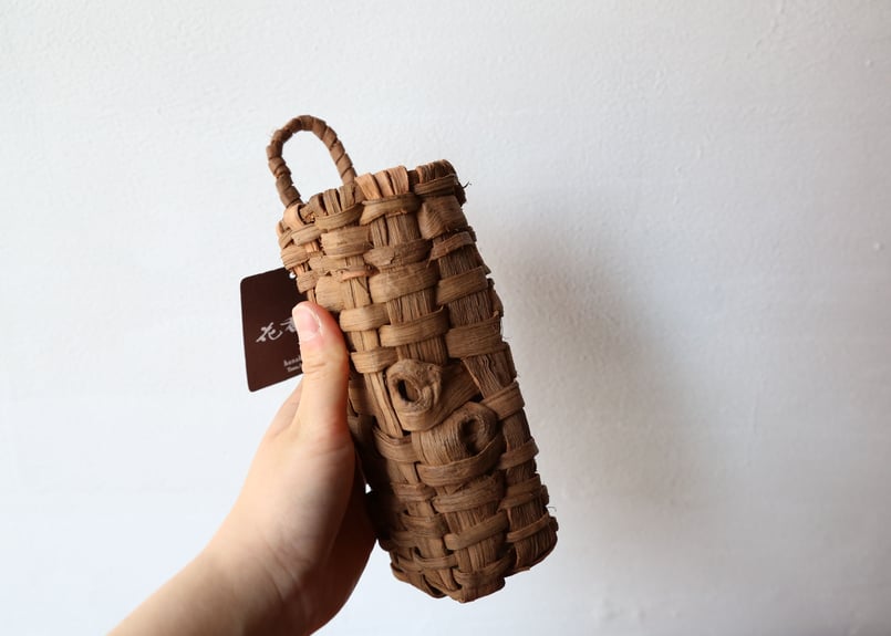 受注販売】山ぶどう一輪挿し(正方形・細長いタイプ) | TONO MADE 受注販売】山ぶどう一輪挿し(正方形・細長いタイプ) | TONO MADE
