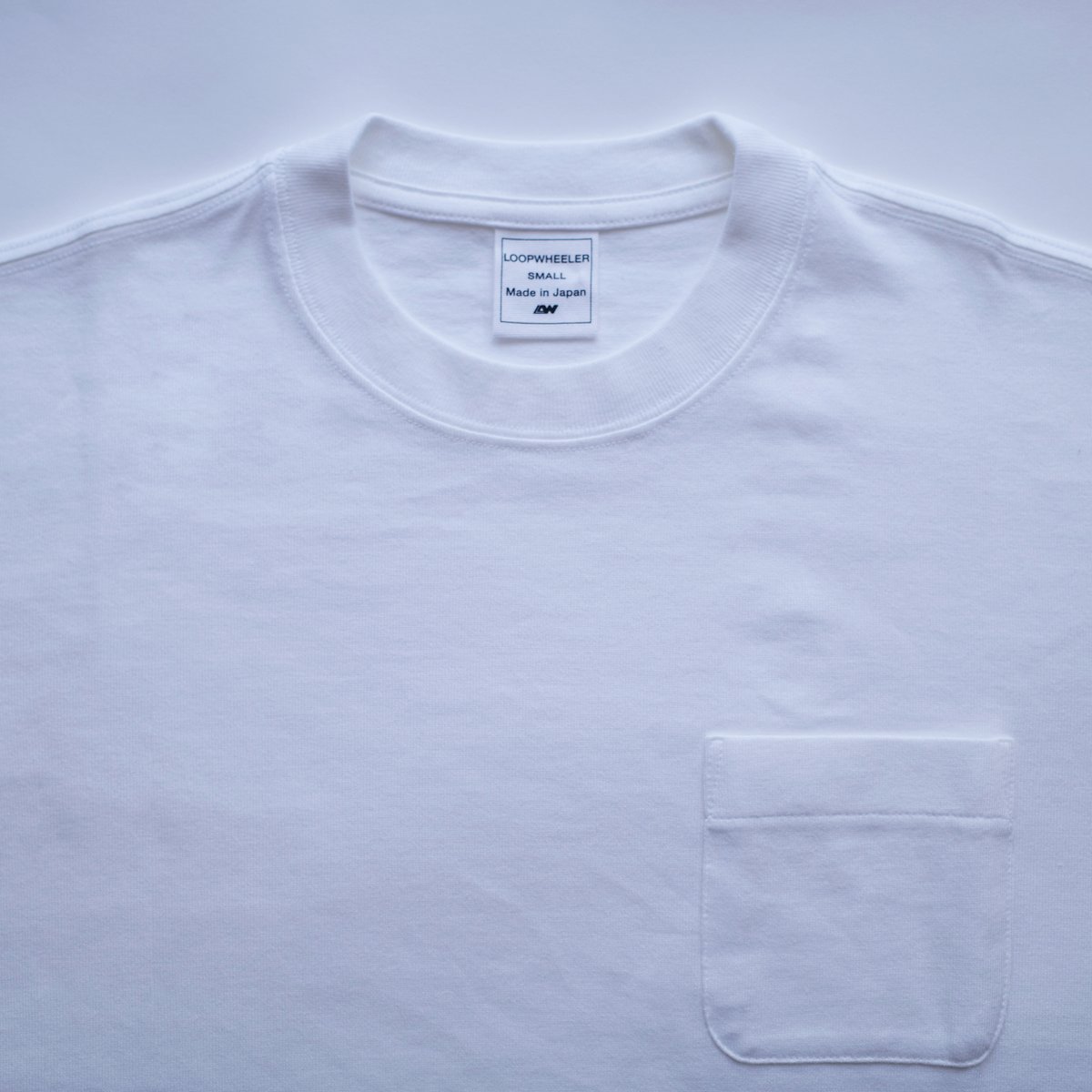LW56 ミドルウェイト吊り天竺 クルーネックポケットTシャツ ホワイト | LOOPWHEE...