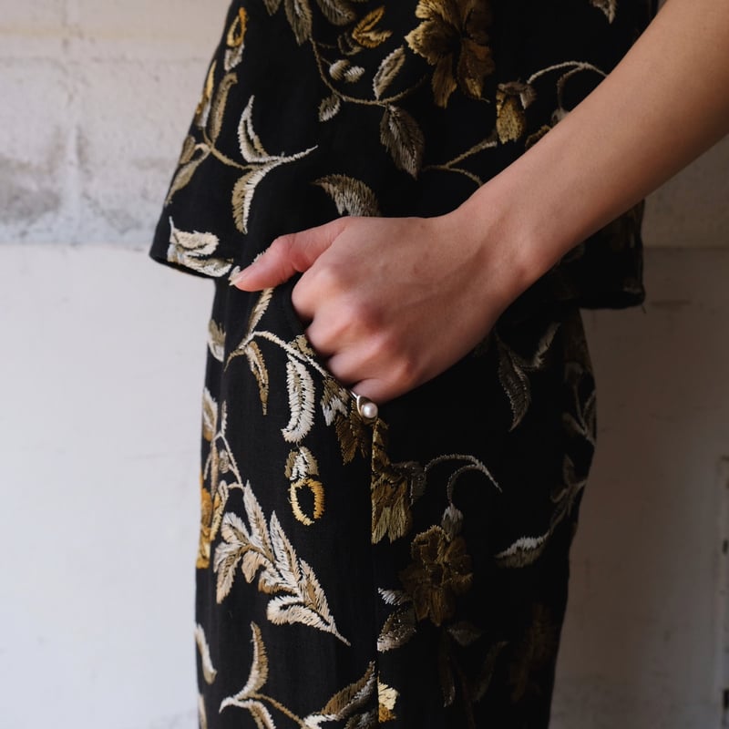 flower embroidery pants | ERiKOKATORi flower embroidery pants | ERiKOKATORi