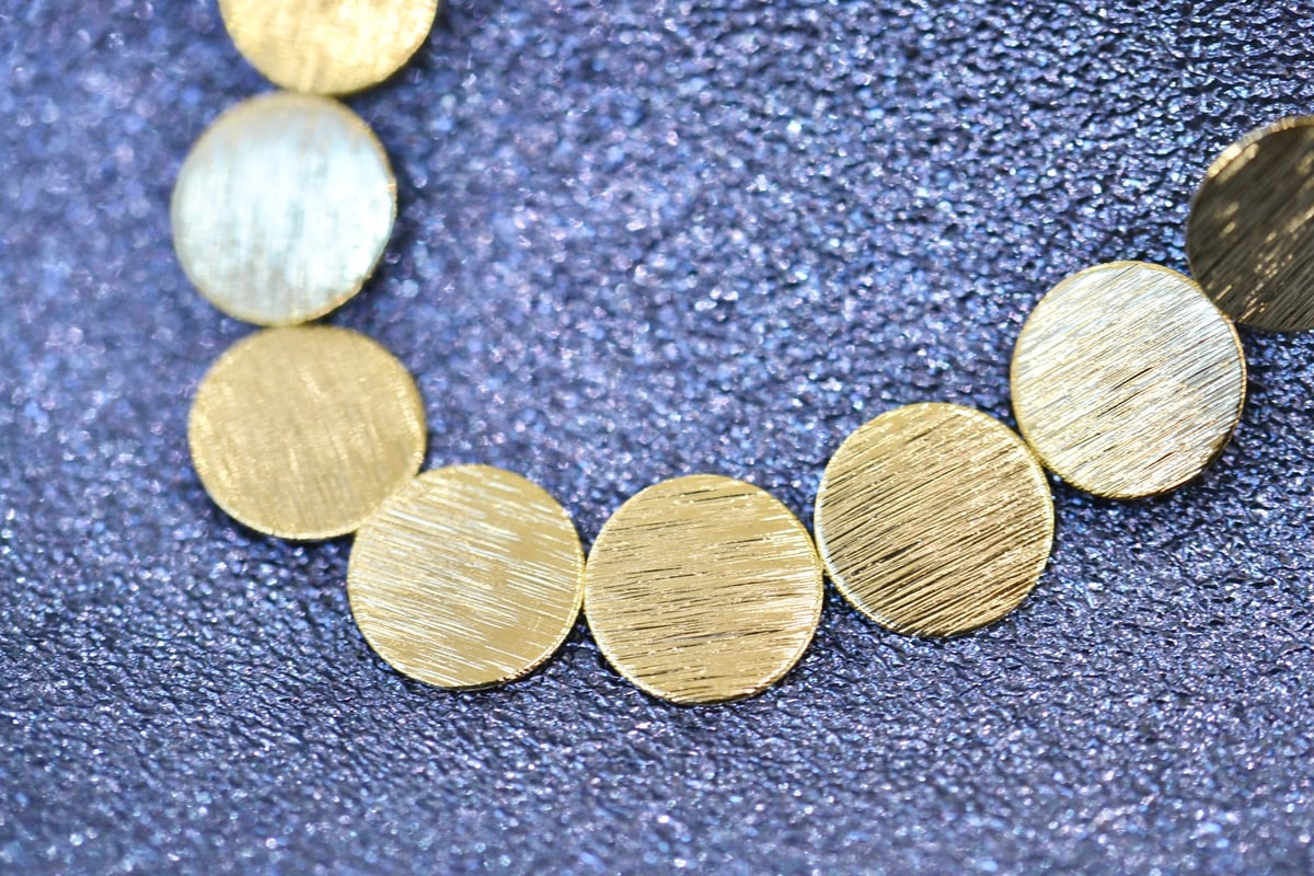 Mat Circle Gold Necklace | OctaHotel Online Shop