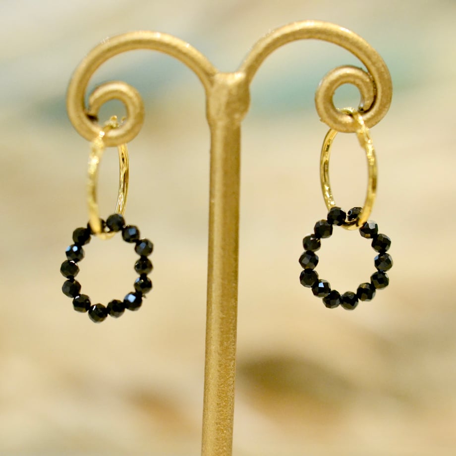 Black Spinel Circle Earrings *SV925/天然石 | OctaH...