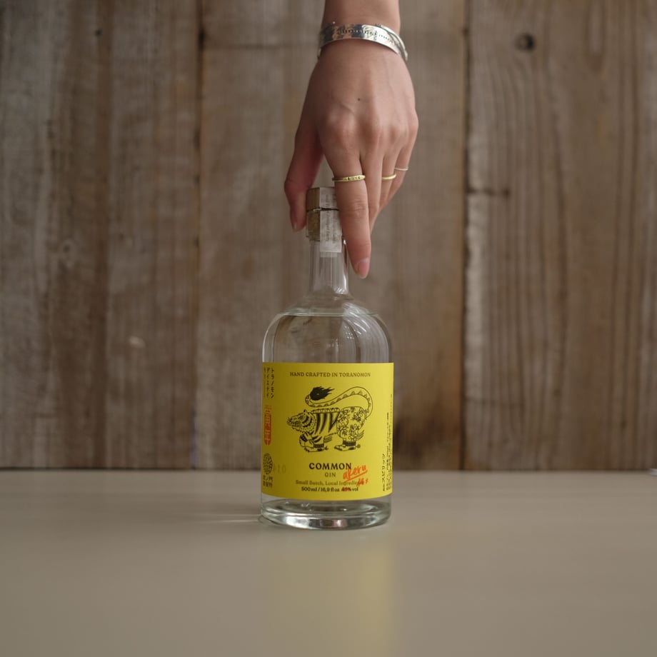 COMMON AKERU TORADOSHI BOTTLE | GIN BOTTLE SHOP