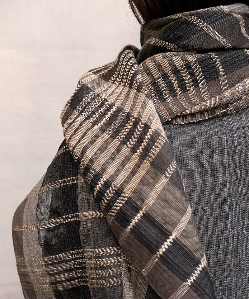 ストール シャディ 黒 2710B | MAKI TEXTILE STUDIO online ストール シャディ 黒 2710B | MAKI TEXTILE STUDIO online