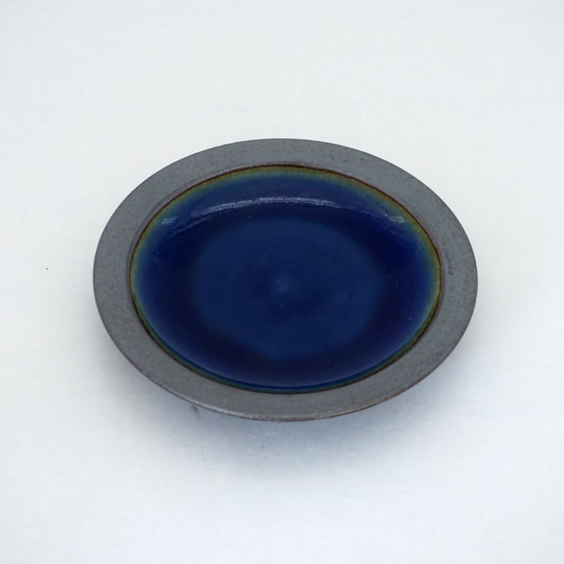 縁鉄砂呉須釉皿(3.5寸/約10.5㎝)呉須・縁鉄 (03) | 出西窯 縁鉄砂呉須釉皿(3.5寸/約10.5㎝)呉須・縁鉄 (03) | 出西窯
