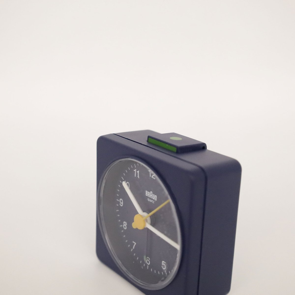 BRAUN BC02 alarm clock | tasunuts