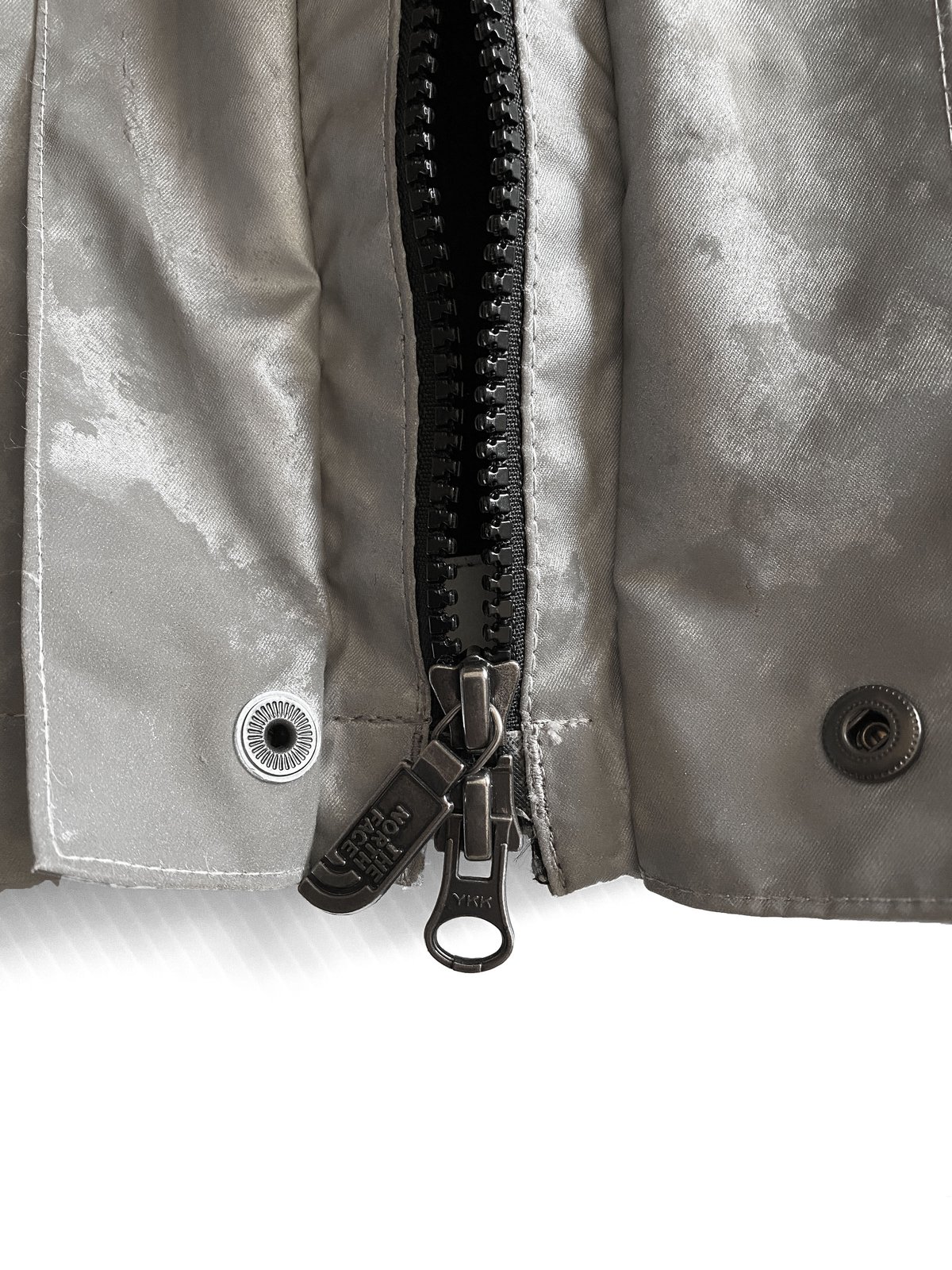 Reflective 3M Mountain Parka by Supreme | insta Reflective 3M Mountain Parka by Supreme | insta