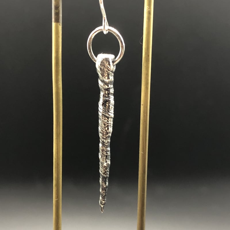 イッカク角ピアス(SV) | ZOOCK ONLINESTORE イッカク角ピアス(SV) | ZOOCK ONLINESTORE