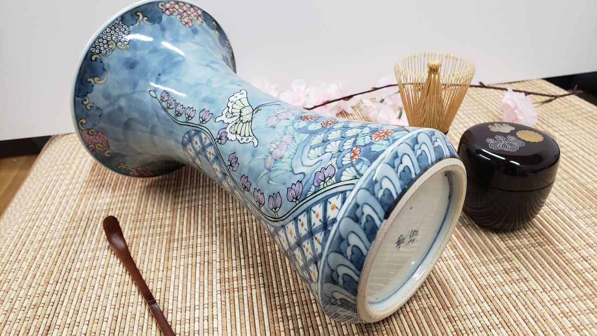 佐藤走波氏(六代)作 花瓶 有田焼 一品作 | つちや陶器店 佐藤走波氏(六代)作 花瓶 有田焼 一品作 | つちや陶器店