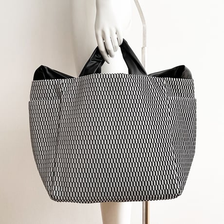 m bag 2way+ DOT Emboss 2 Black,Platinum,Moss,Si...