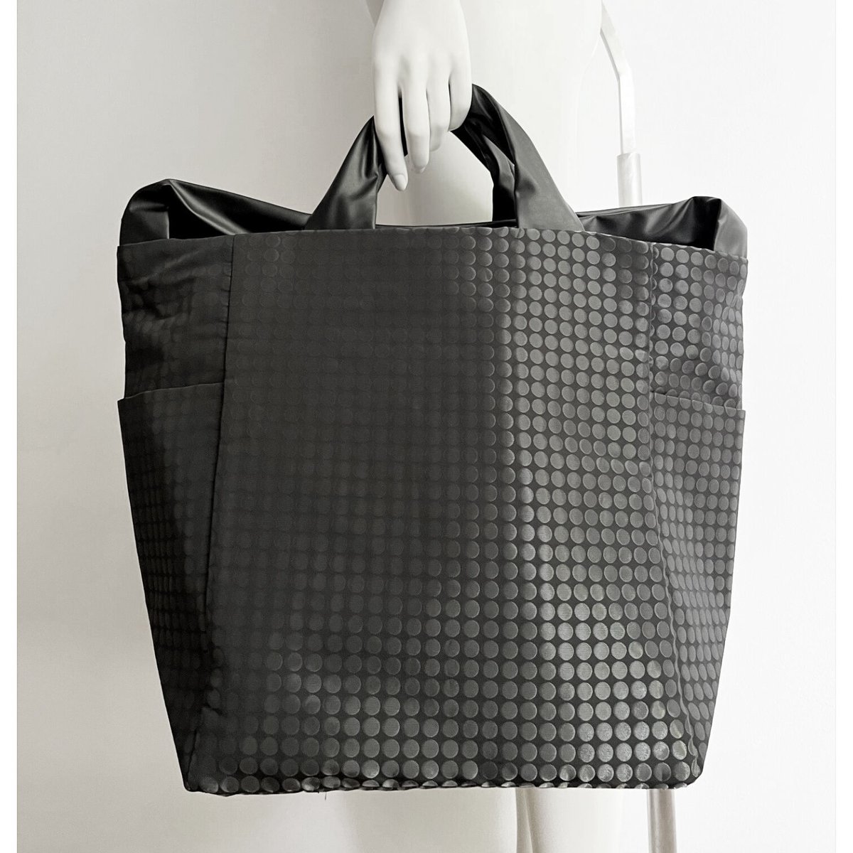 L bag 2way+zipper Black skin, Silver mesh, Swi...