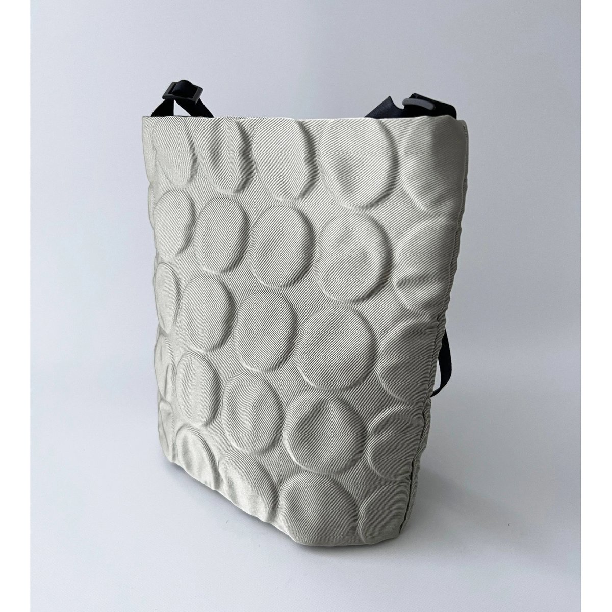 Pochette Square DEEP DOT Emboss 2 Platinum-B,