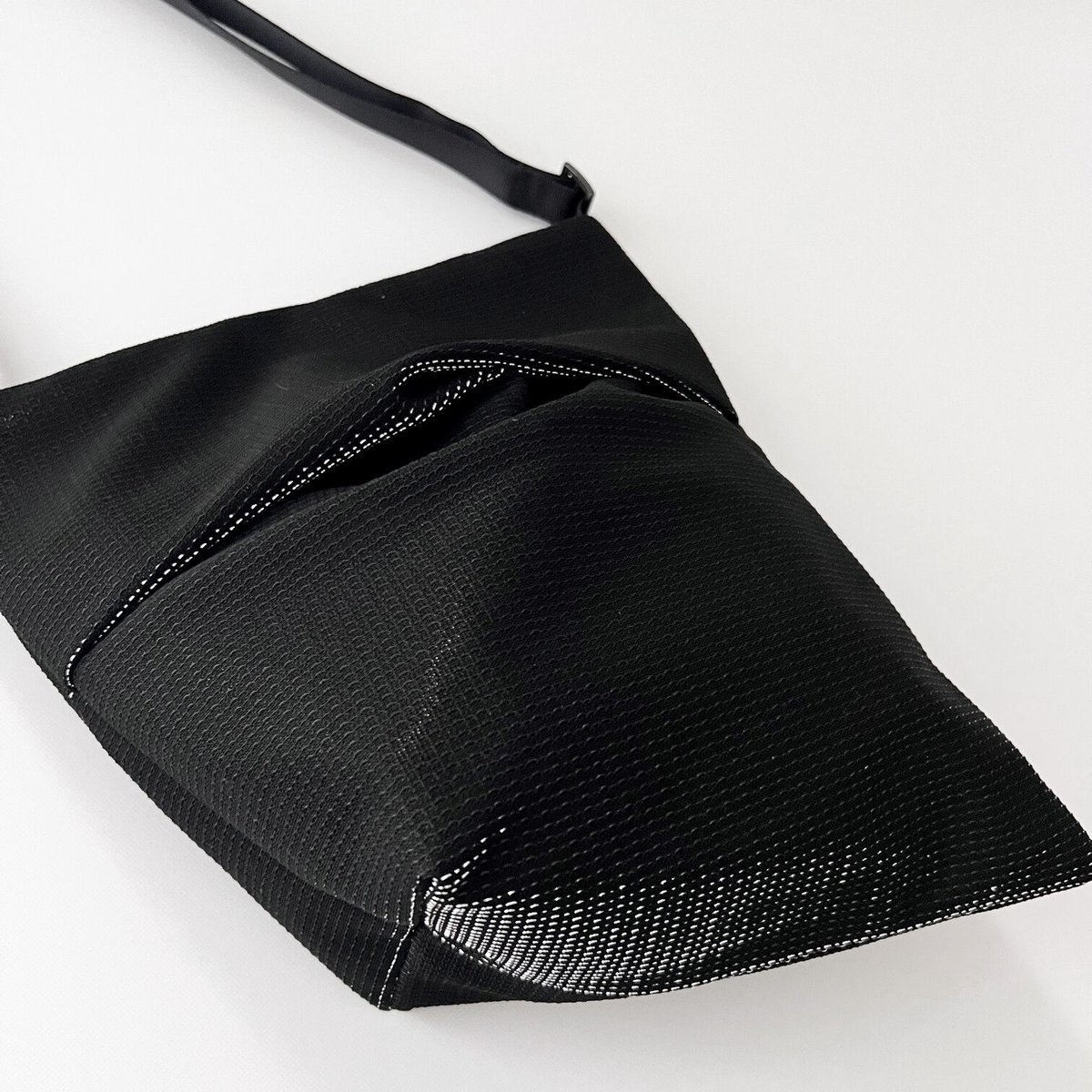 Tack Shoulder LINE Black, Mesh BC, Black Arrow...