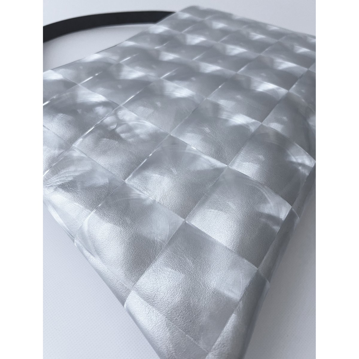 Triangle Bag SQUARE 3D, DOT Emboss 2 BK,SV,MO,...