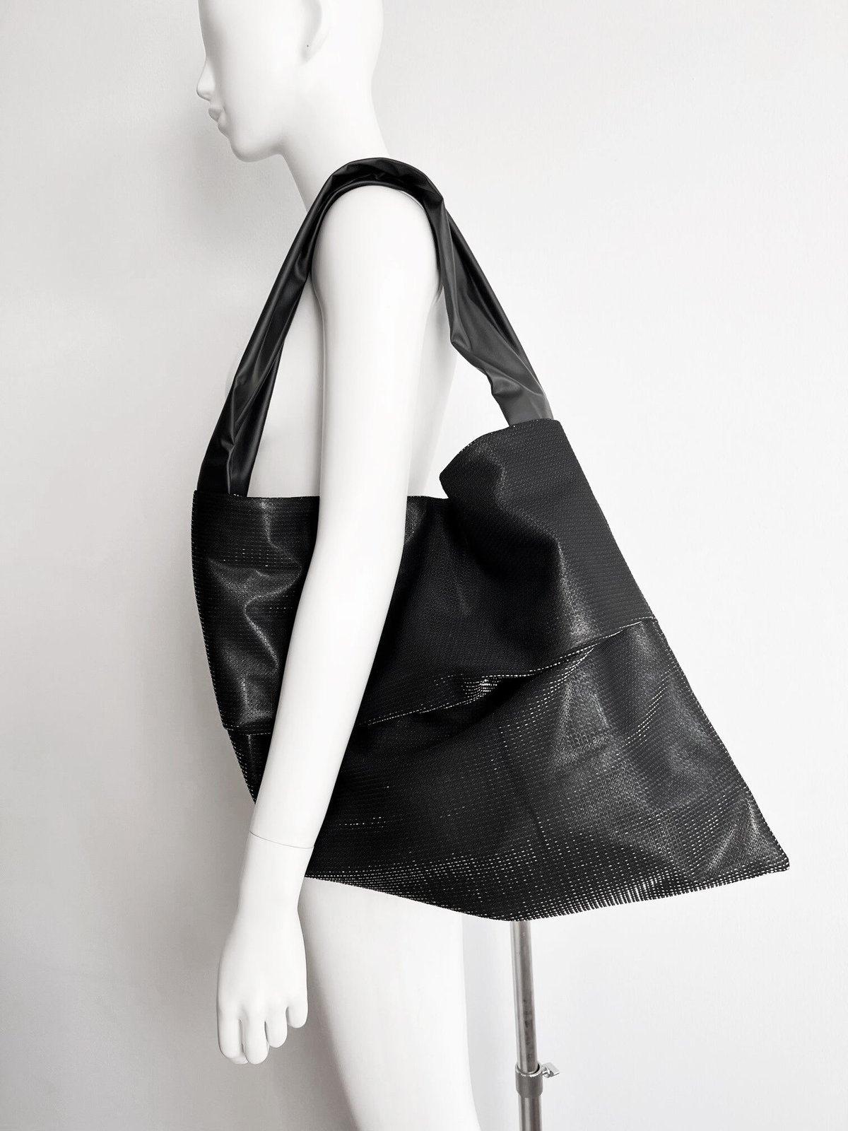 Tack Bag Mesh BC, Black Arrow, TRICO Black #1...