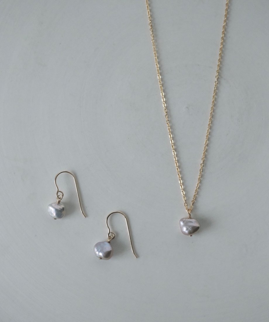 Akane hook pierce | AURA